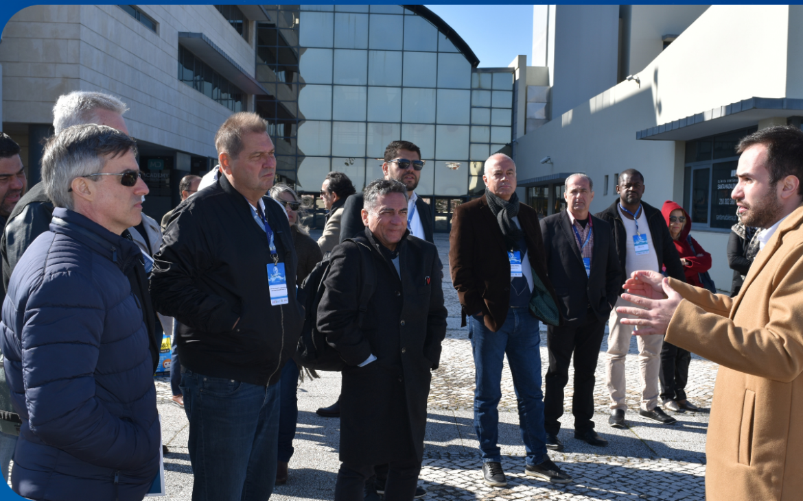 Empresários visitam o Taguspark, maior parque de ciência e tecnologia ...